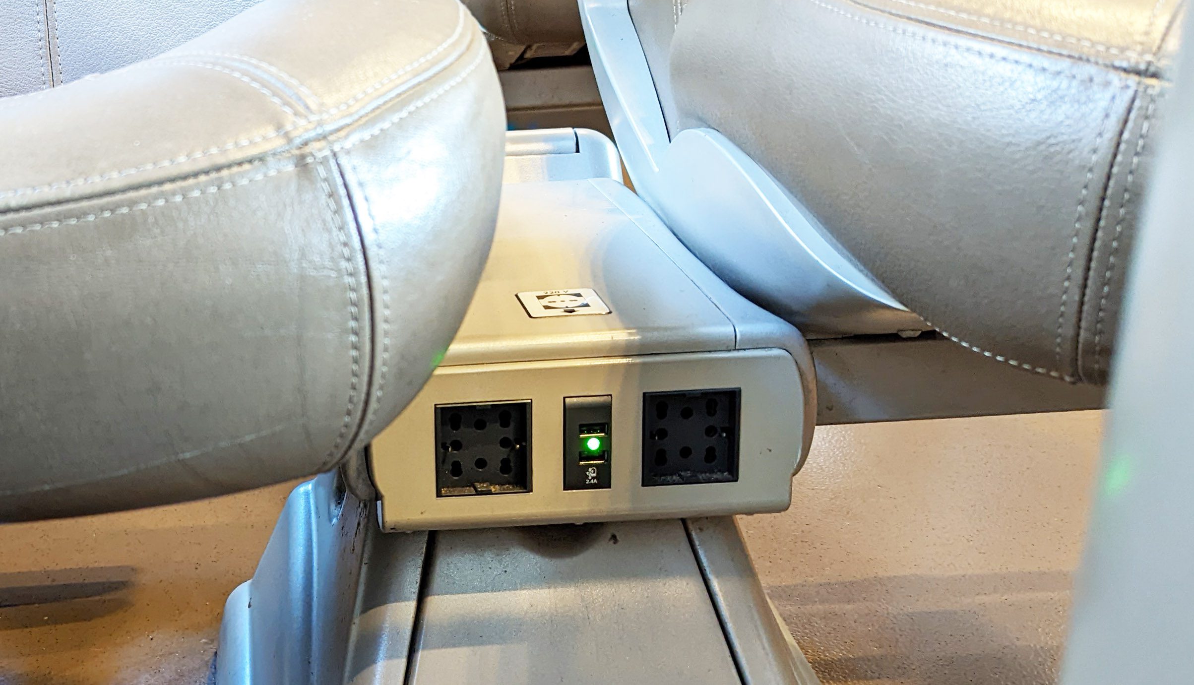 Trenitalia Frecciarossa Business Class Review | Grounded Life Travel