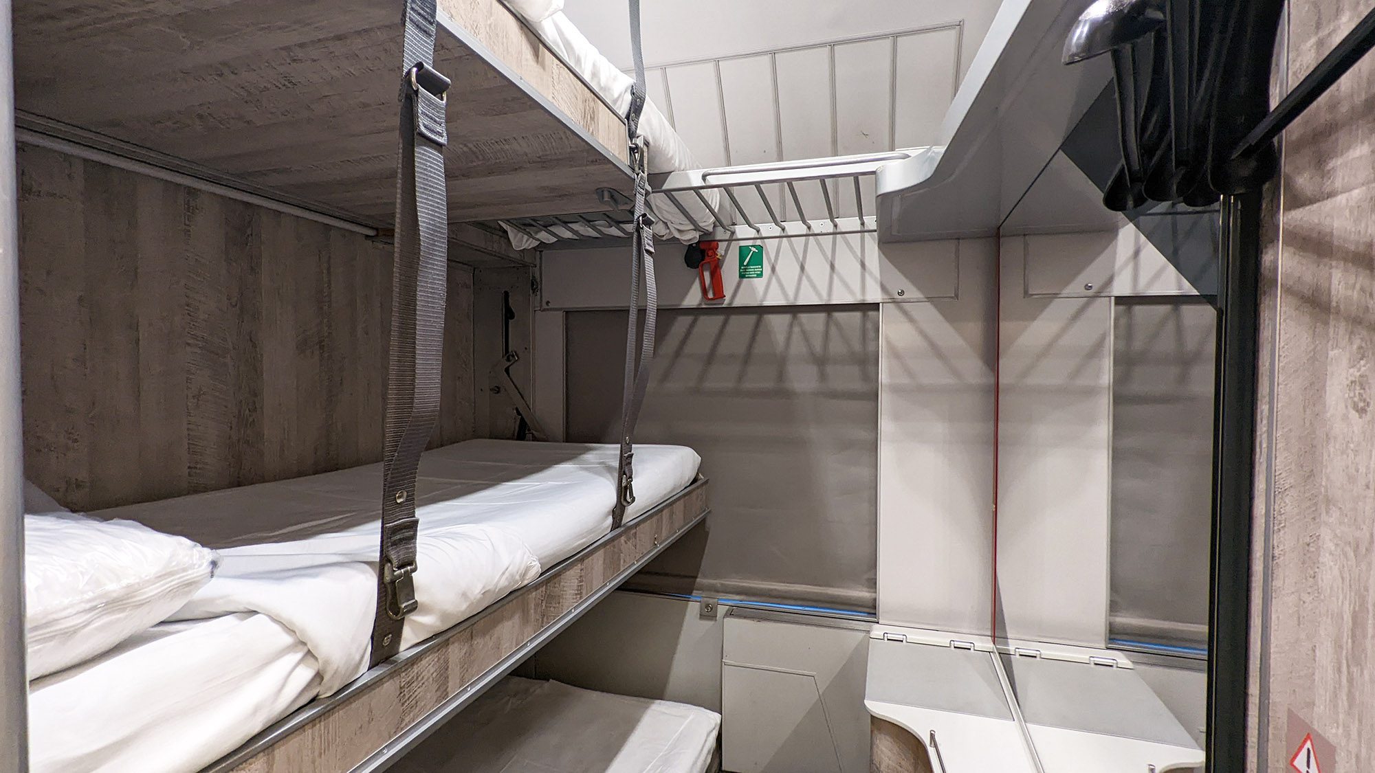 Trenitalia Intercity Notte Double Deluxe Review: Sleeper Train To ...